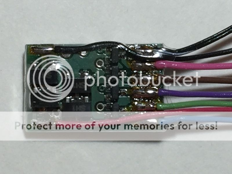 TCS FL4 4-Function Decoder - confused by colours, - DCC Help ...